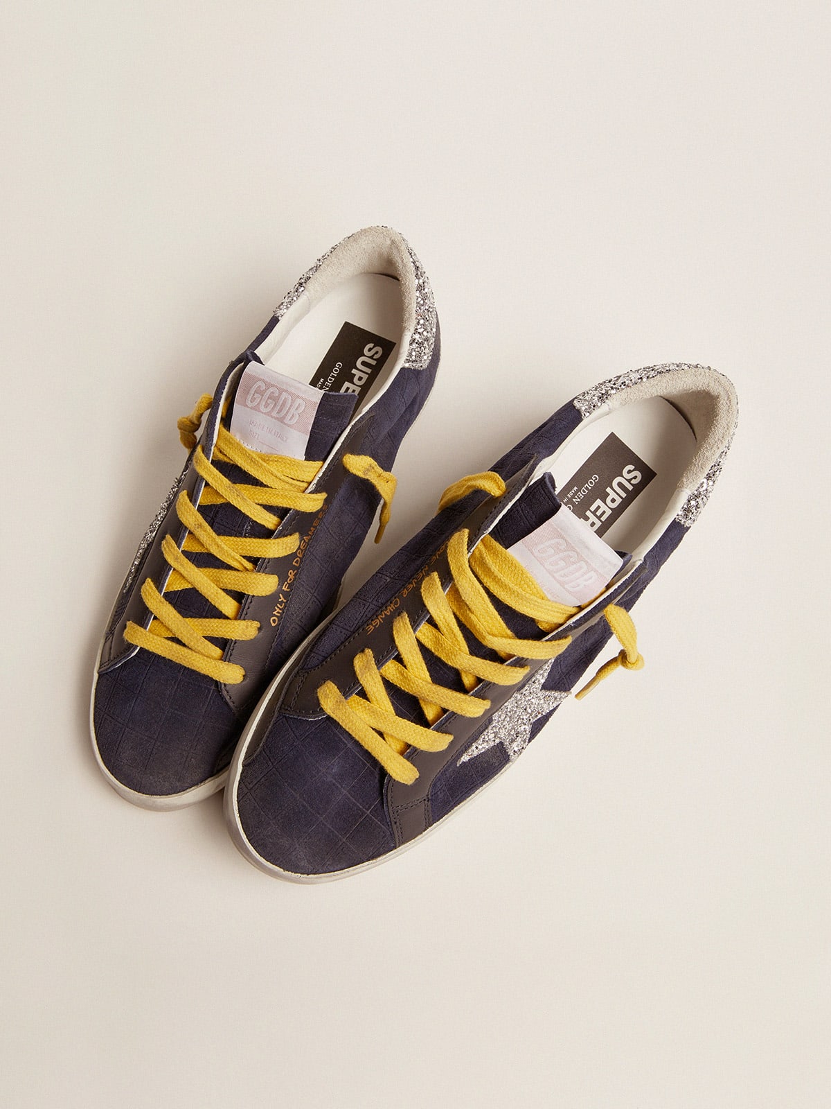 Tênis Super-Star de suede azul-escuro com estampa quadriculada e ...