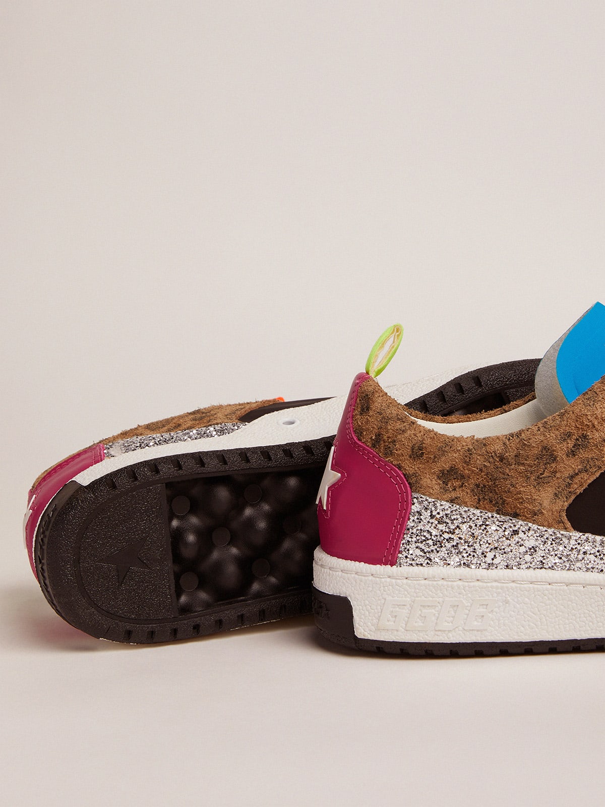 Yeah sneakers with silver glitter, animal-print and colored leather ...