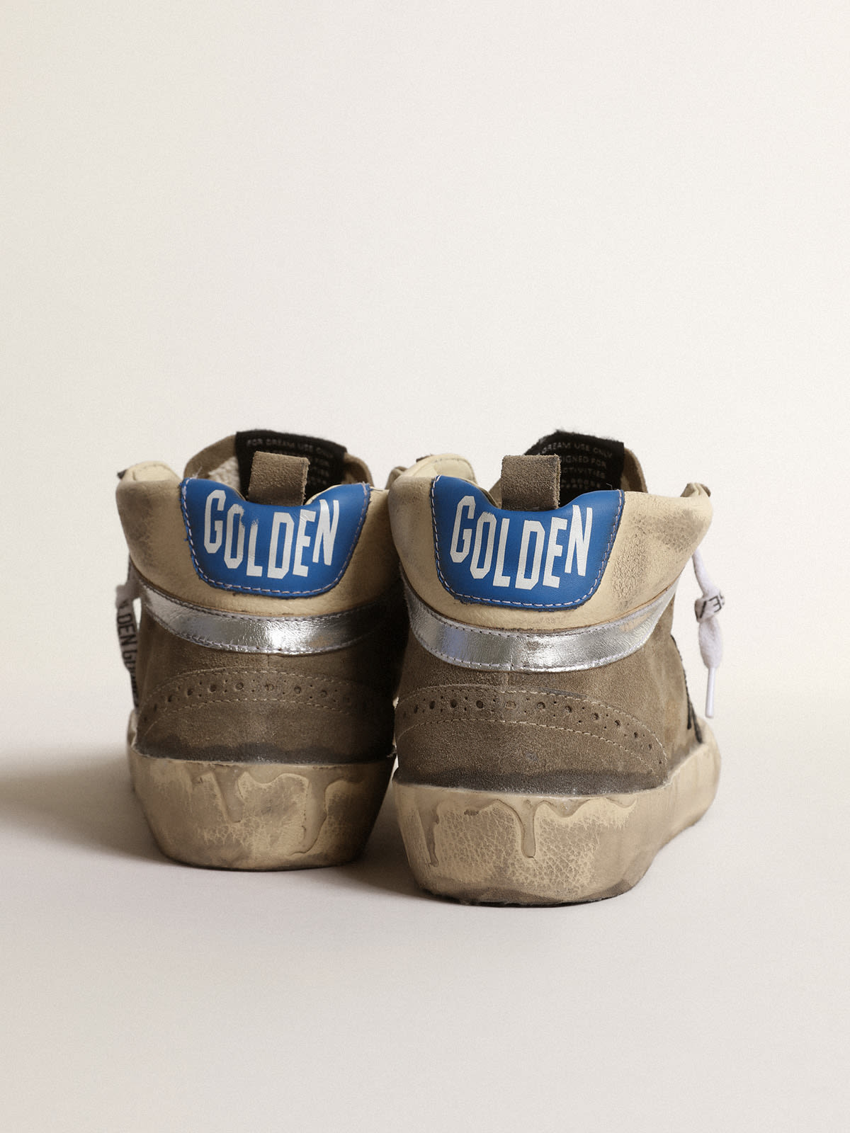 Women’s Mid Star LAB in gray suede with black star | Golden Goose