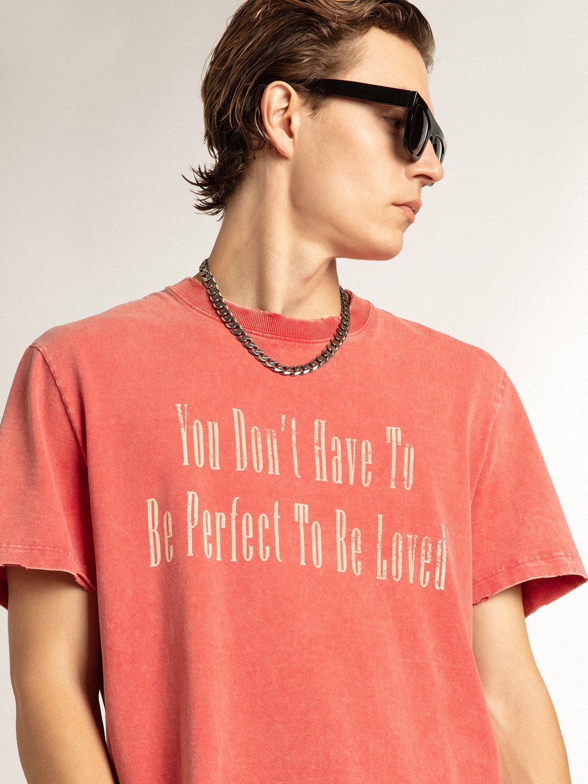 Red T-shirt with ecru printed lettering | Golden Goose