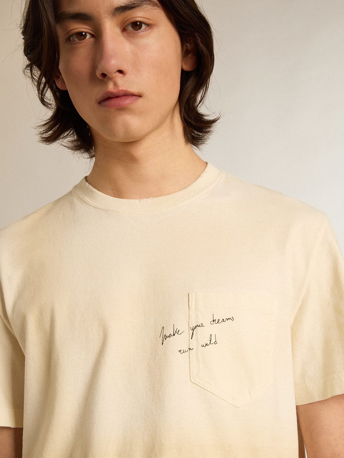 Aged white cotton T-shirt with lettering on the pocket | Golden Goose