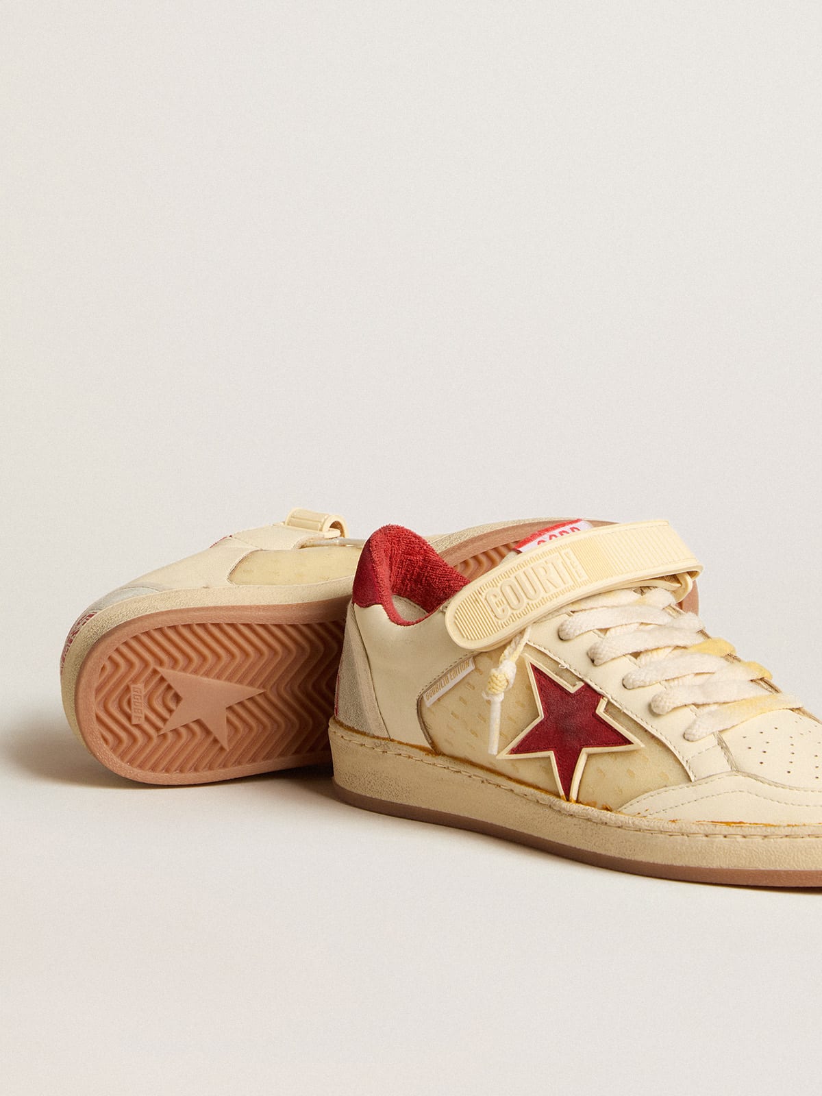 Women’s Ball Star LAB in cream-colored nappa with red suede star ...