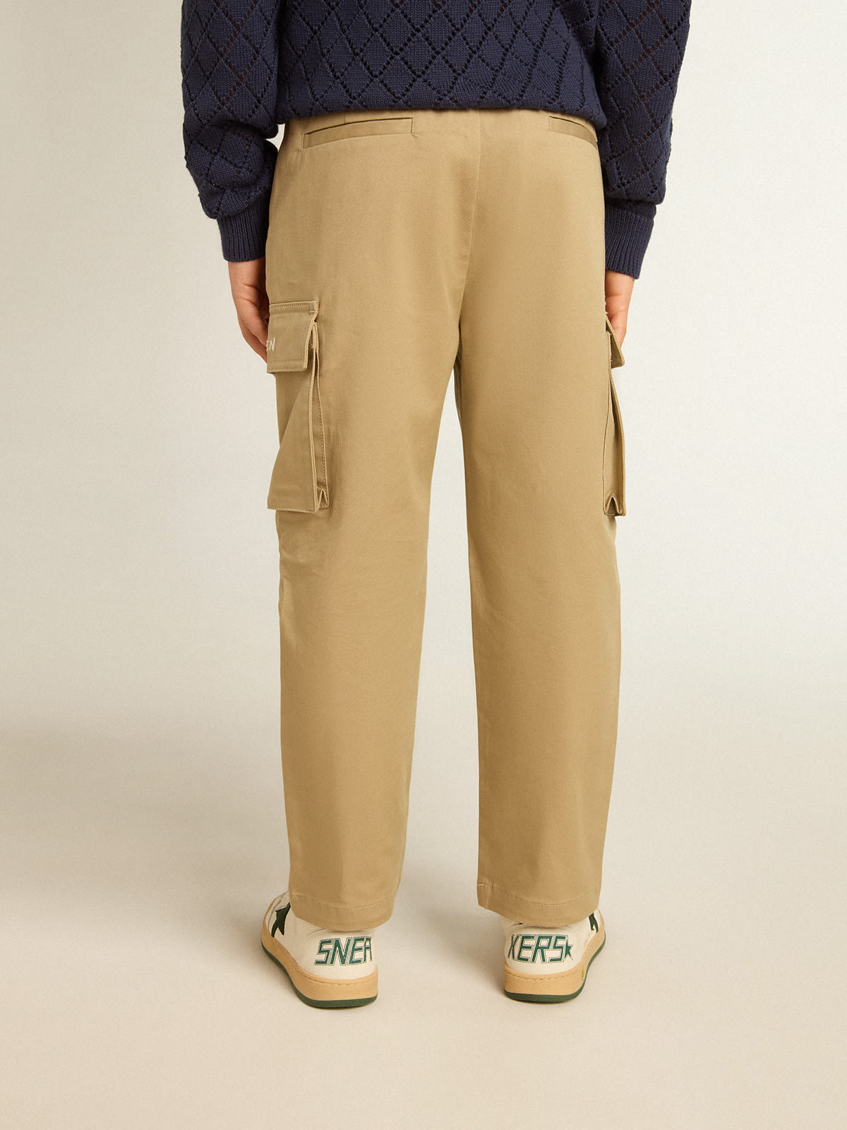 Boys’ sand-colored cargo pants | Golden Goose
